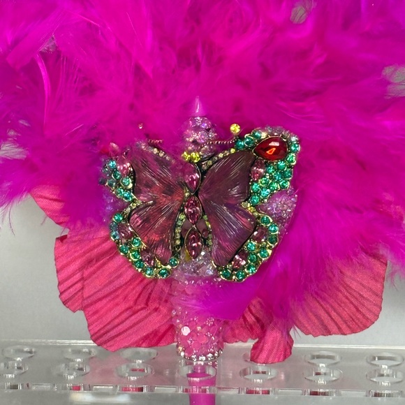 Office | Handmade Vibrant Pink Feathered Butterfly Pen | Poshmark